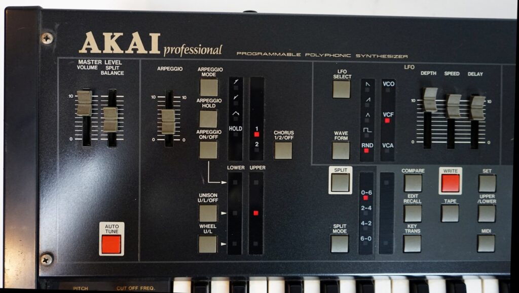Akai AX 60 Synthesizer - KEYBOARDS / SOUND & RECORDING