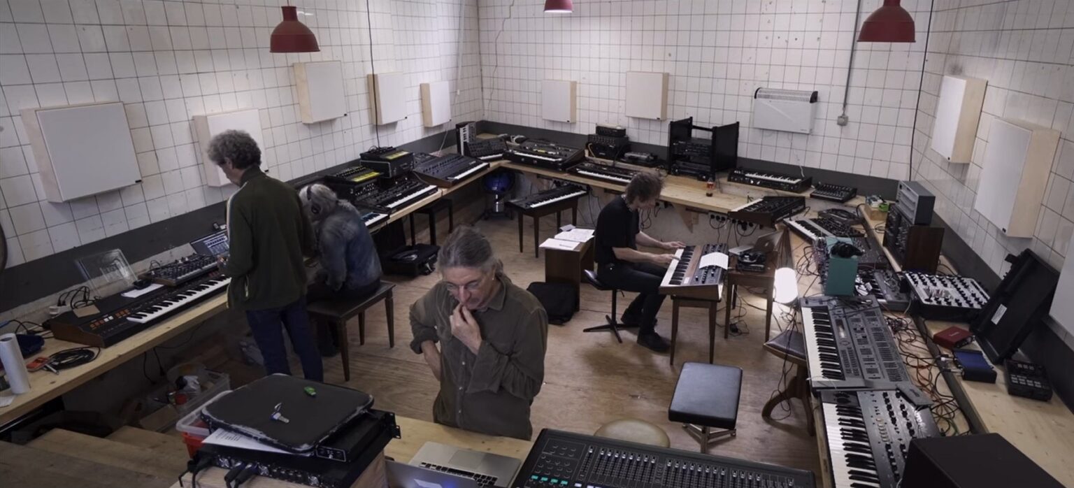 The Young Gods - Play Terry Riley In C - KEYBOARDS / SOUND & RECORDING