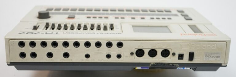 Roland TR-707 – Die Drum Machine der 80er - KEYBOARDS / SOUND & RECORDING